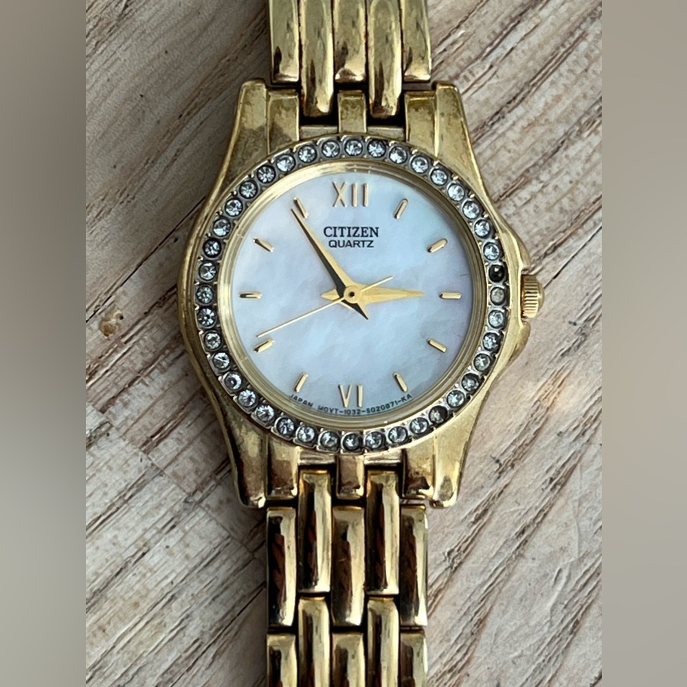 Citizen Quartz Ladies Watch Crystals Rainbow Pearl Di… - Gem